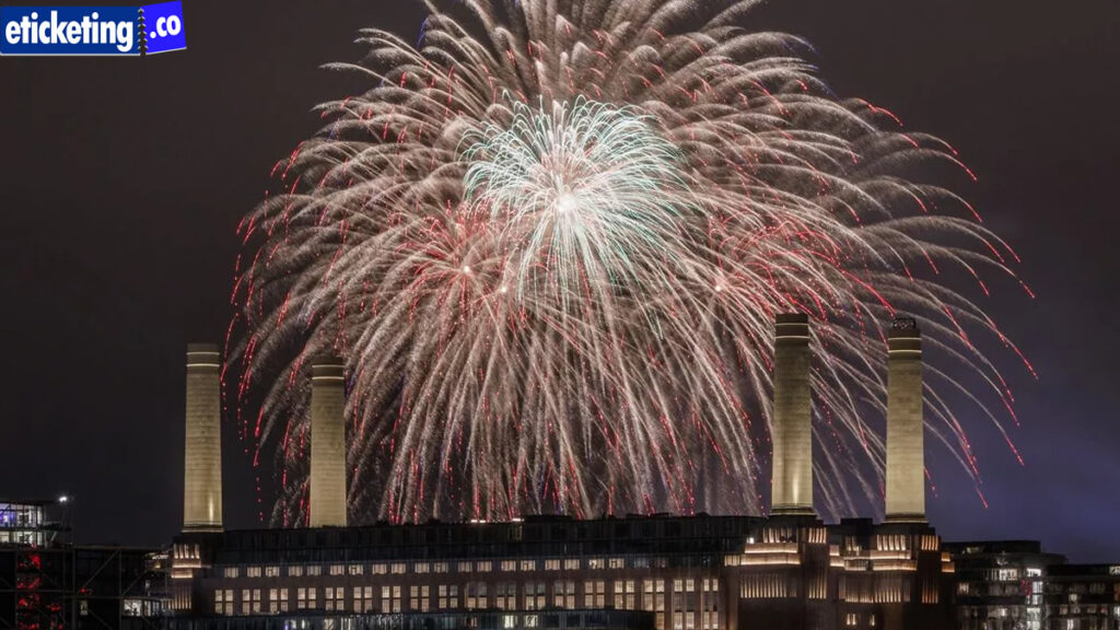 London New Year Eve Fireworks: Crowds Crushed in South London Fireworks ...